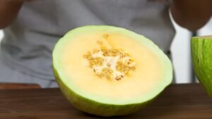 Crenshaw (cranshaw) Melon: A Symphony of Sweet and Spicy Flavors